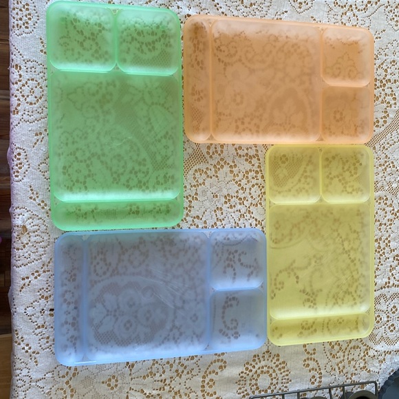 Tupperware | Kitchen | Tupperware Divided Serving Tray Set Of 4 | Poshmark